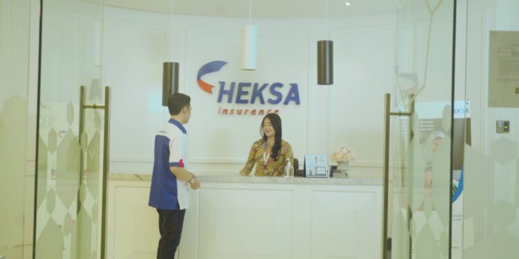 Heksa Solution Insurance Menyabet Award dari Majalah Economic Review ...