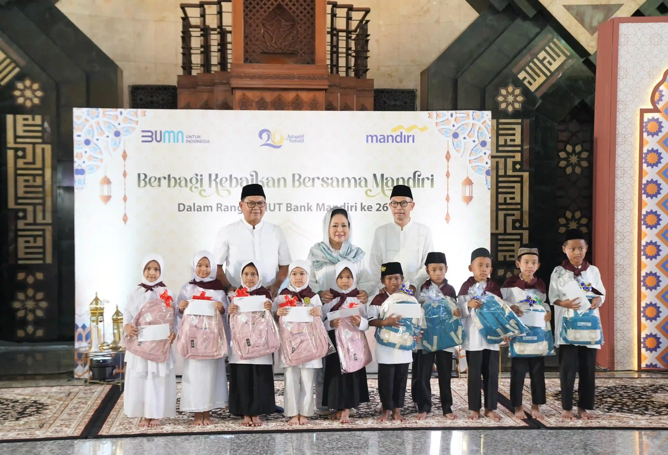 Rayakan Kehangatan HUT ke-26, Bank Mandiri Bagikan Santunan Pendidikan ...